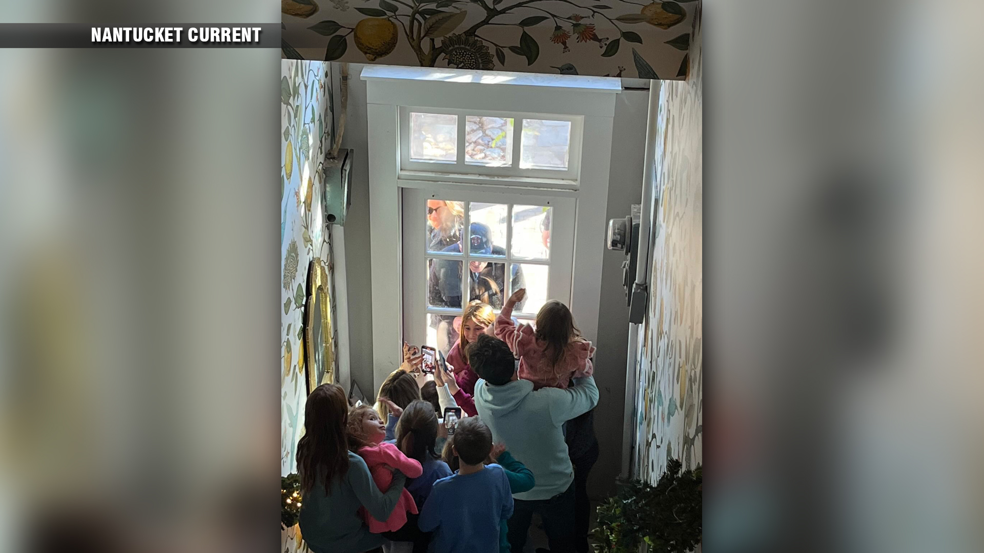 Selfies with the President: Kids on Nantucket take selfies with Biden ...
