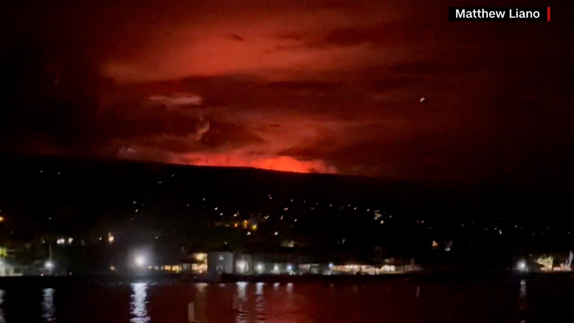 Hawaii’s Mauna Loa is erupting for the first time since 1984, prompting ...