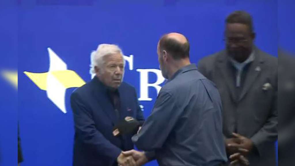 Kraft family, Patriots Foundation honor Vietnam veterans on Veterans ...