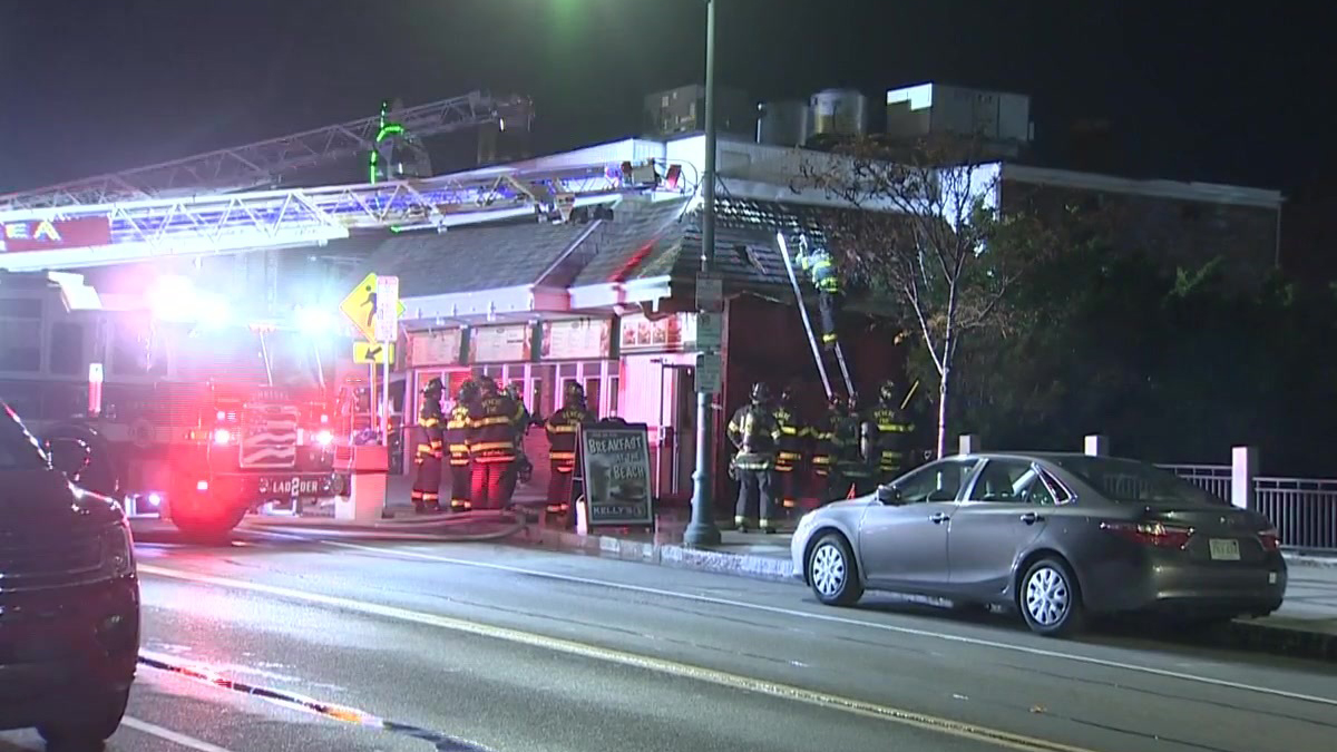 Revere firefighters extinguish blaze at Kelly’s Roast Beef’s flagship ...