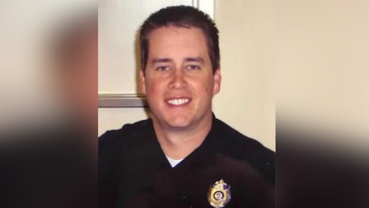 Brockton police, community mourn loss of longtime officer and Navy ...