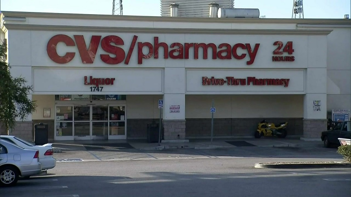 CVS buying spree continues with $10.6B Oak Street deal - Boston News ... CVS buying spree continues with $10.6B Oak Street deal - Boston News ...