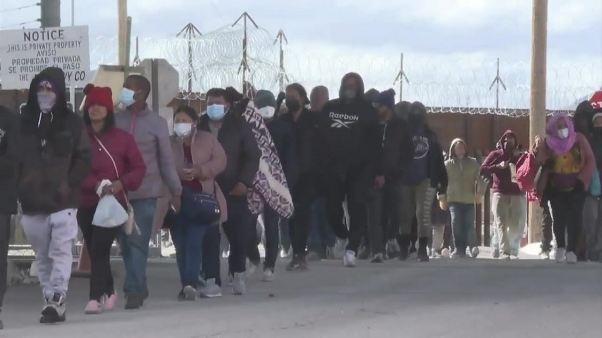 US to limit asylum to migrants who pass through a 3rd nation - Boston ...