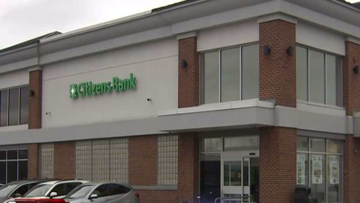 Authorities investigating bank robbery at Dorchester Stop & Shop ...