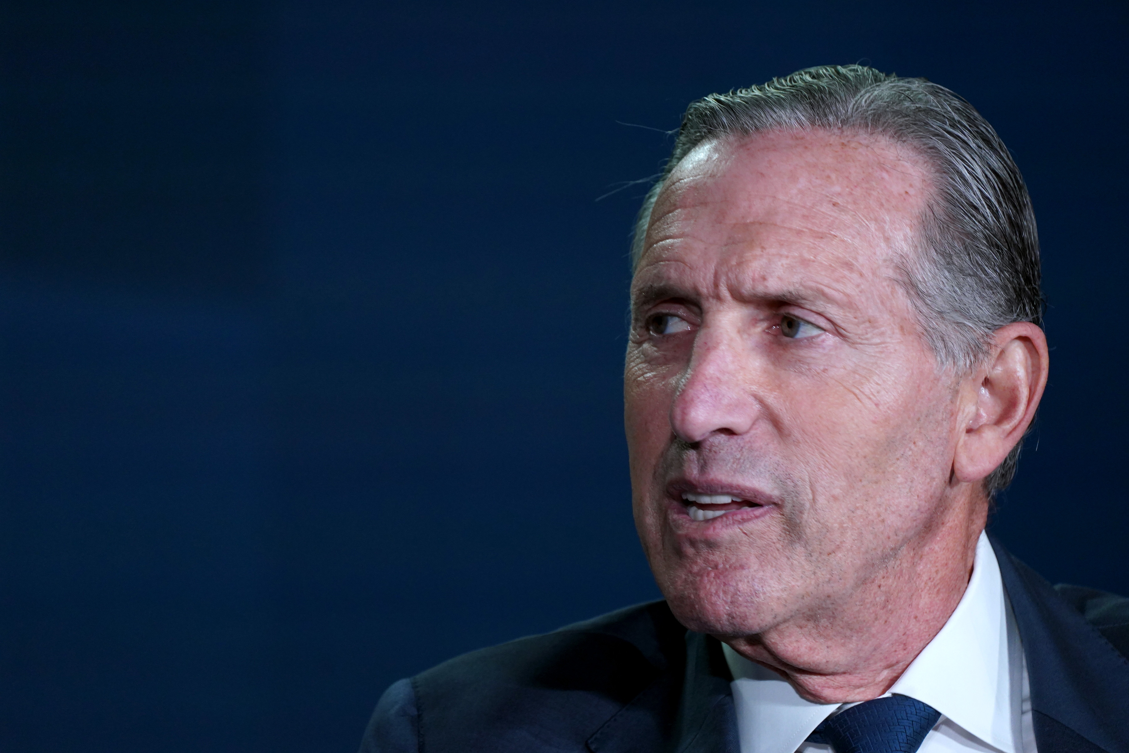 Howard Schultz will testify before senate committee on Starbucks’ labor ...