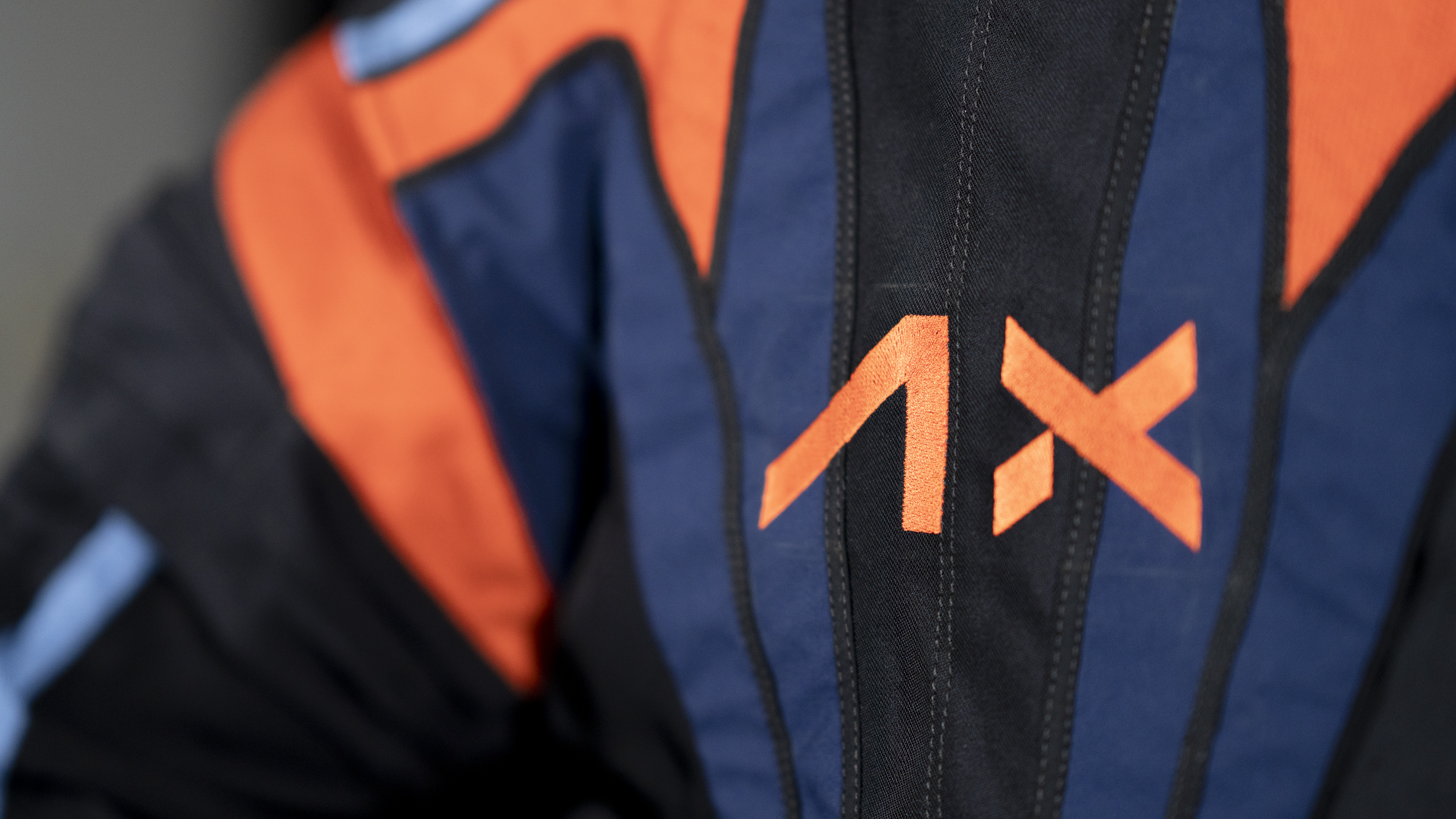 NASA and Axiom unveil spacesuits astronauts will wear on the moon ...