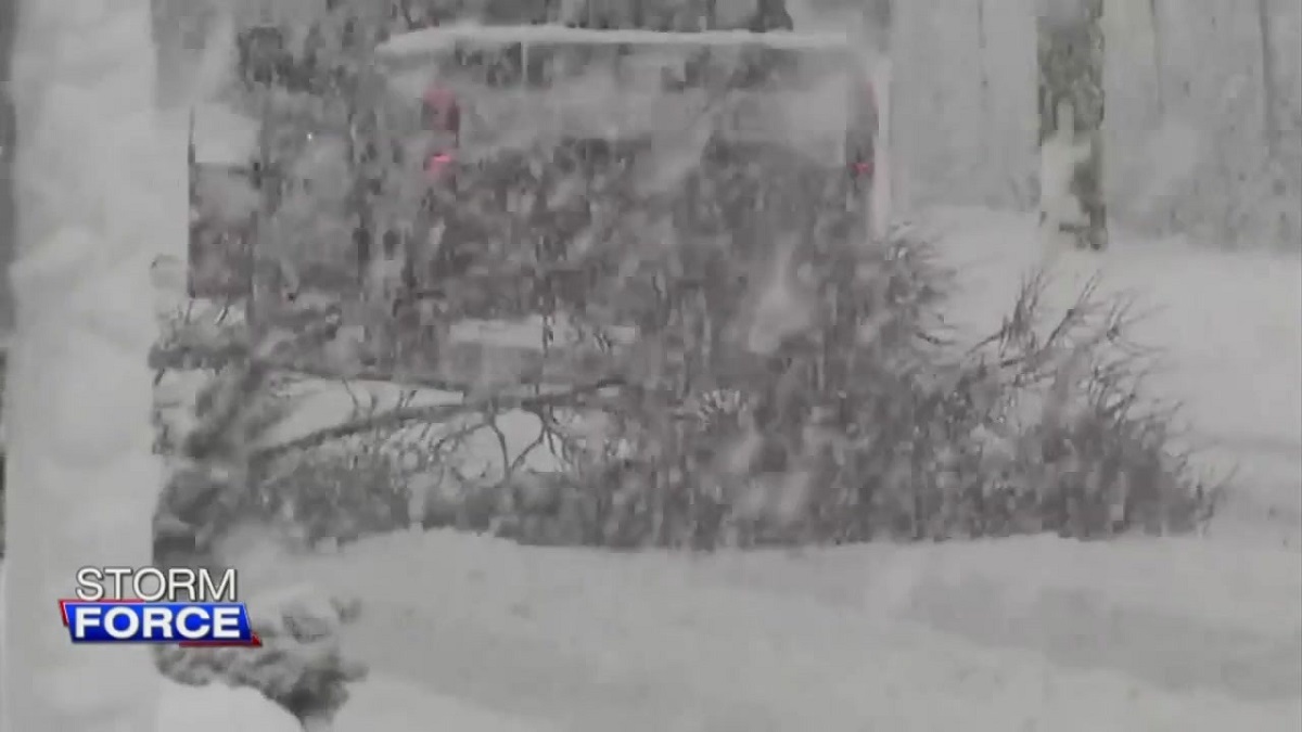 Restoration efforts underway after thousands lose power during nor’easter - Boston News, Weather ...