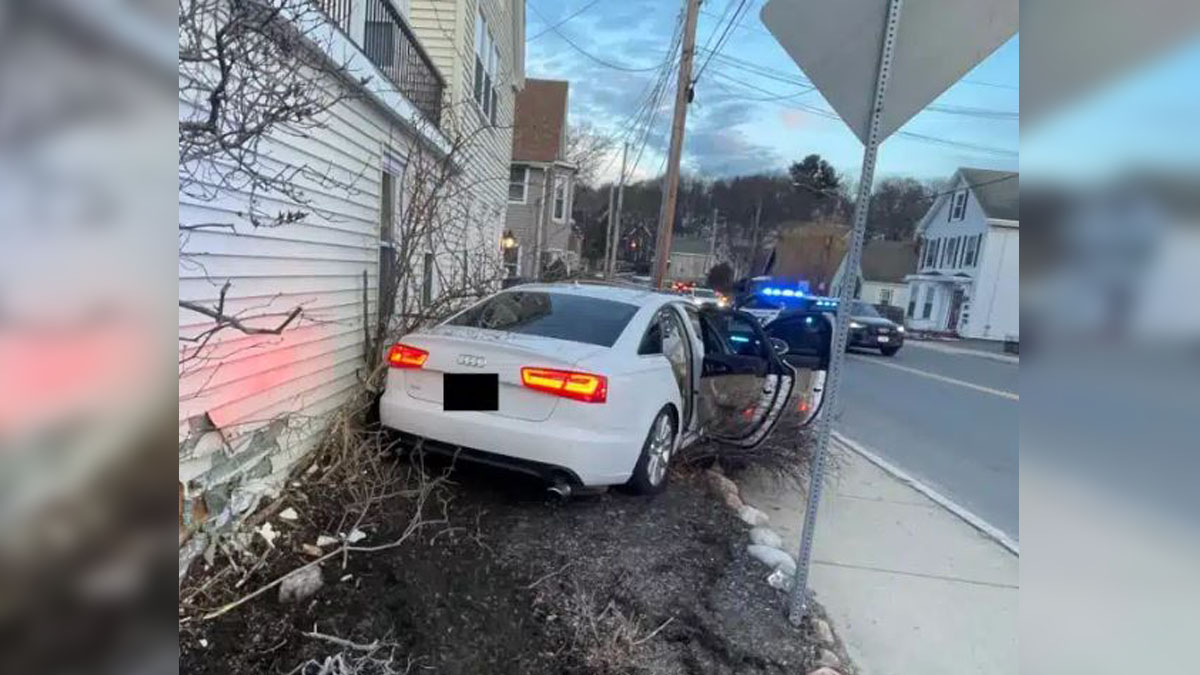 Police: 3 teens charged after chase in stolen vehicle leads to crash in ...