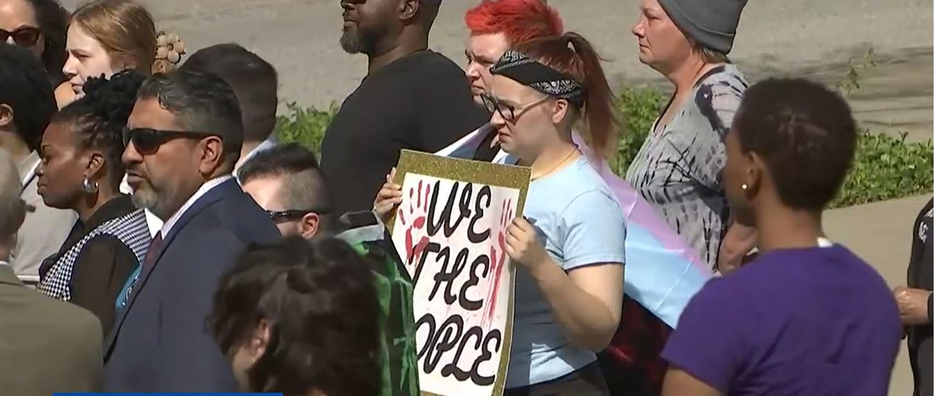 Hundreds rally in show of support for Ralph Yarl and his family ...