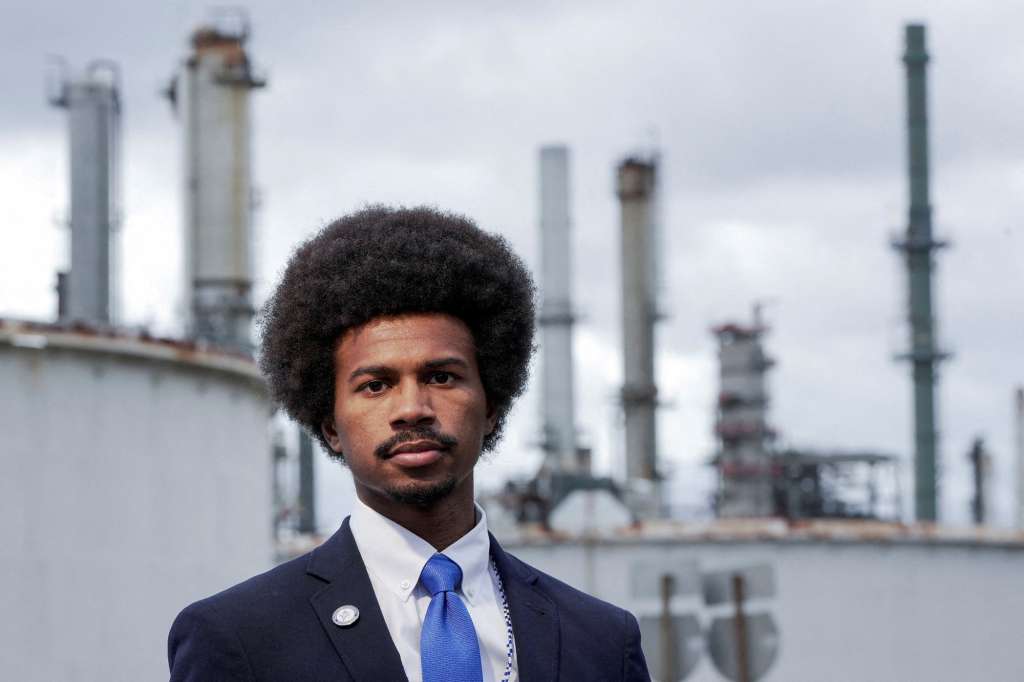 Rep. Justin Pearson poses in Memphis – Boston News, Weather, Sports ...