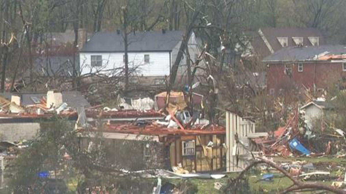 At least 21 dead after tornadoes rake US Midwest, South - Boston News ...
