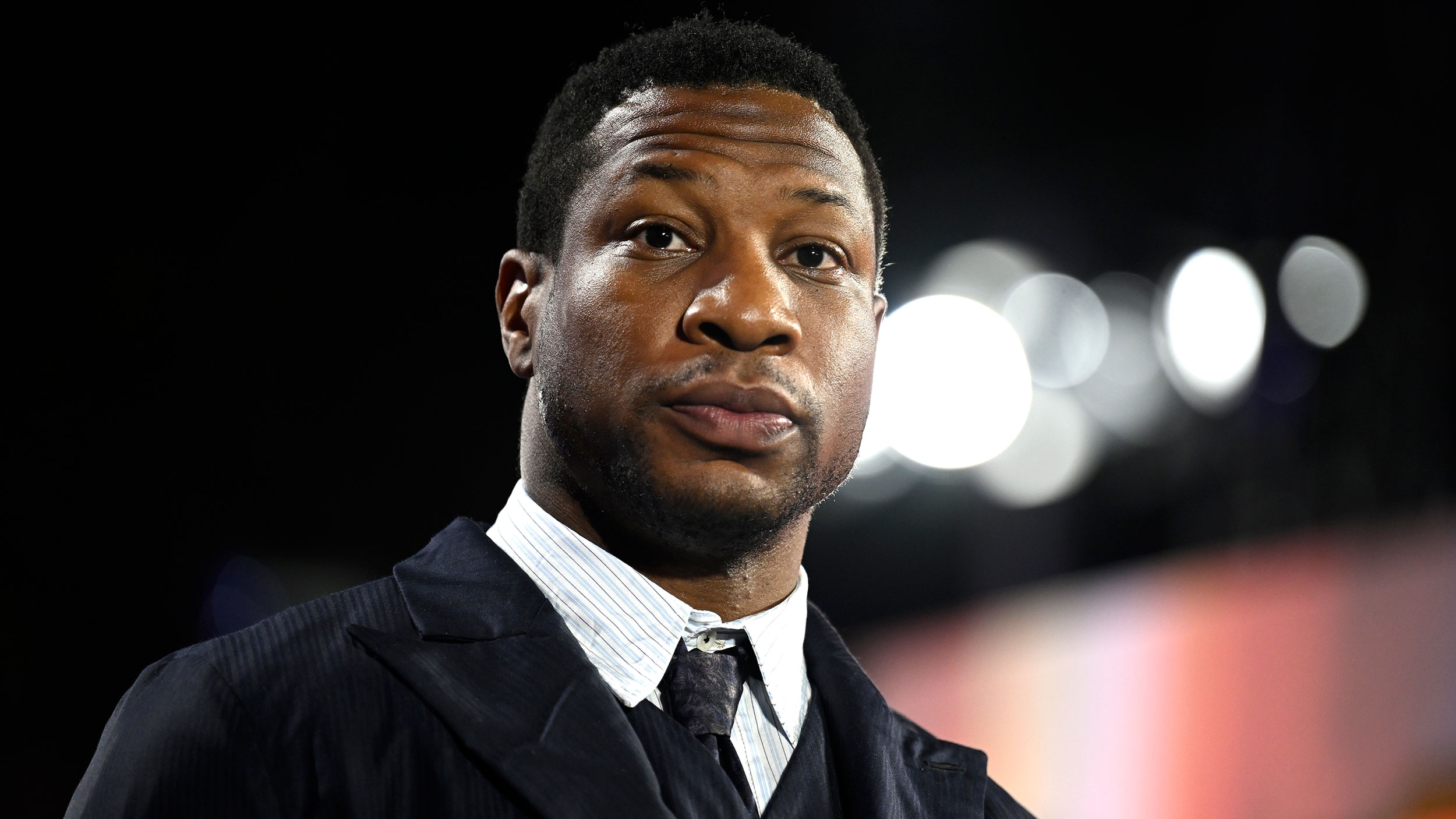 Jonathan Majors appears in court for domestic violence case that his ...