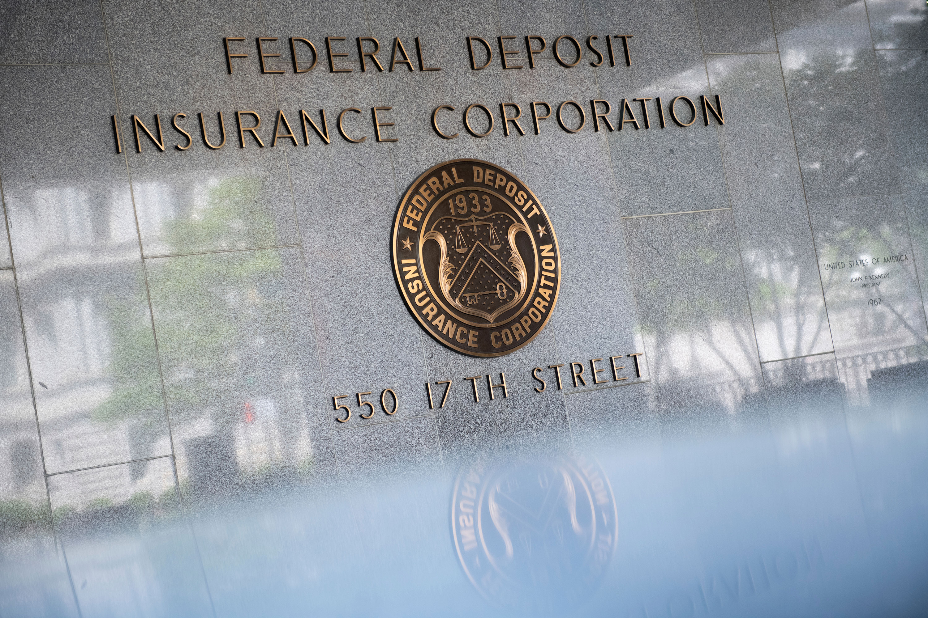 Big banks could face billions more in FDIC fees after bank collapses ...