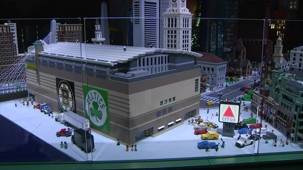 New LEGO Discovery Center in Somerville gets ribbon cutting ahead of ...