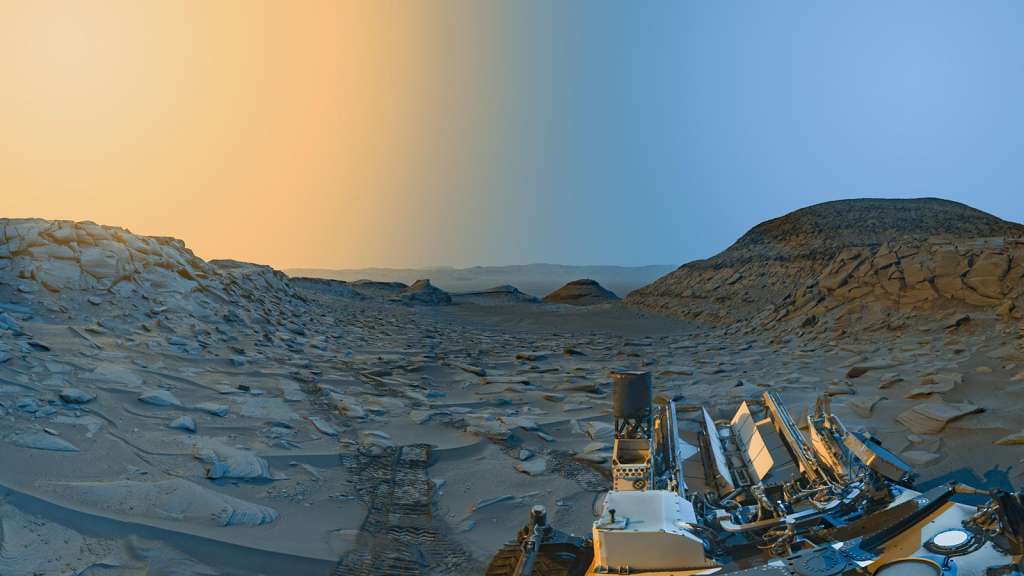 Curiosity Rover Captures Dramatic New Portrait Of The Martian Landscape Curiosity Rover Captures Dramatic New Portrait Of The Martian Landscape