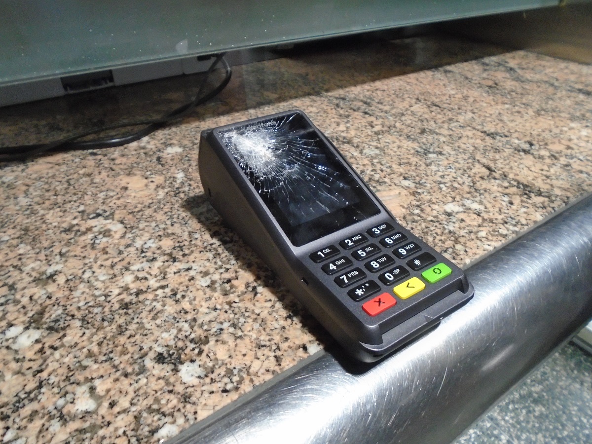 ‘Unruly’ MBTA passenger throws hand sanitizer stand, damages credit ...
