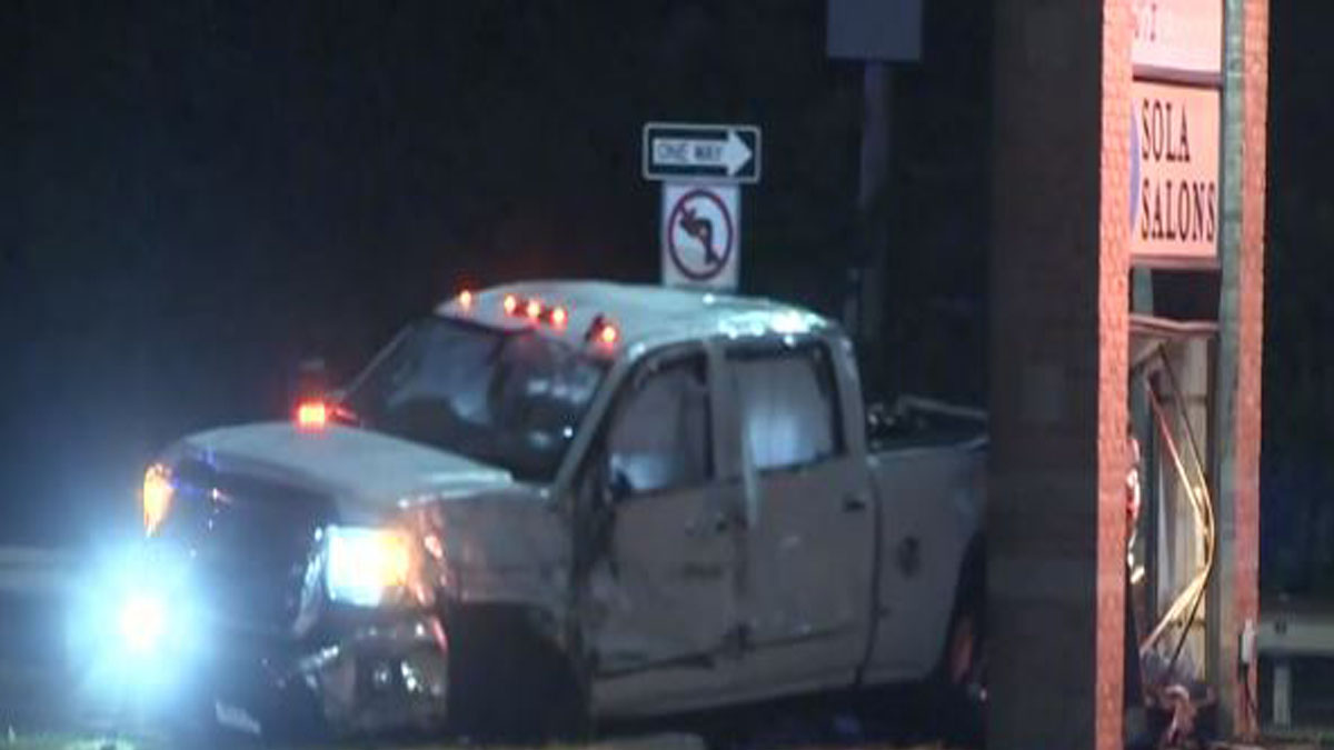 Police investigating fatal crash in Salem involving pickup truck ...