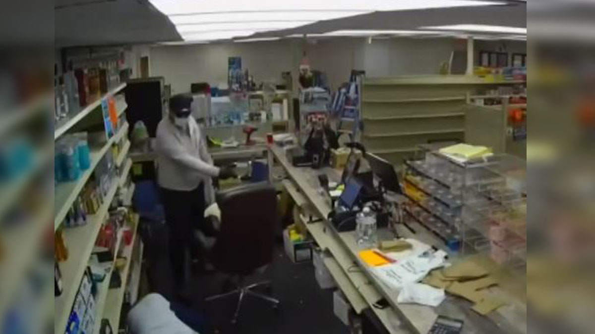 Watch Armed Robber Holds Up Marshfield Liquor Store At Gunpoint