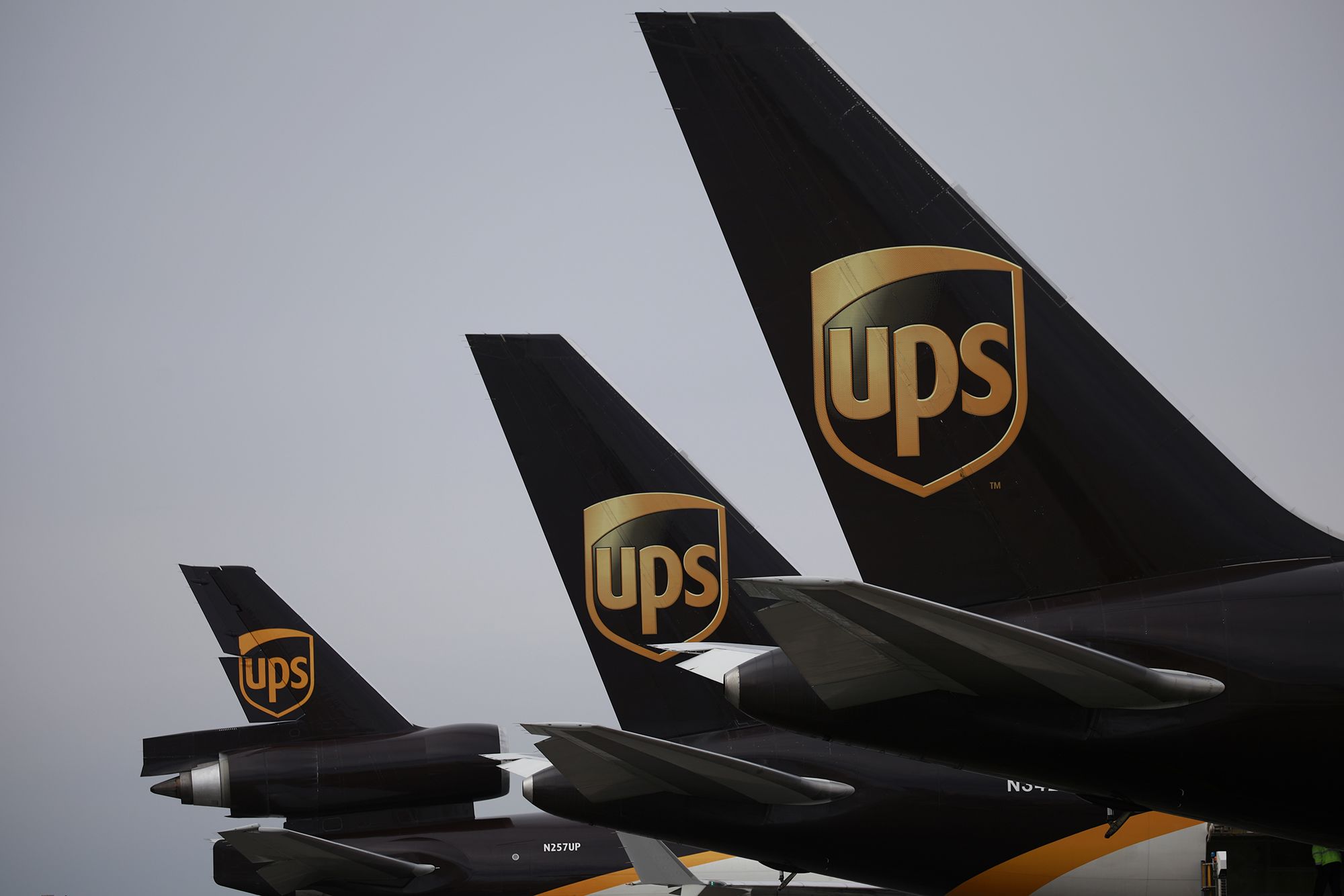 UPS pilots vow to not cross strike picket lines - Boston News, Weather ...