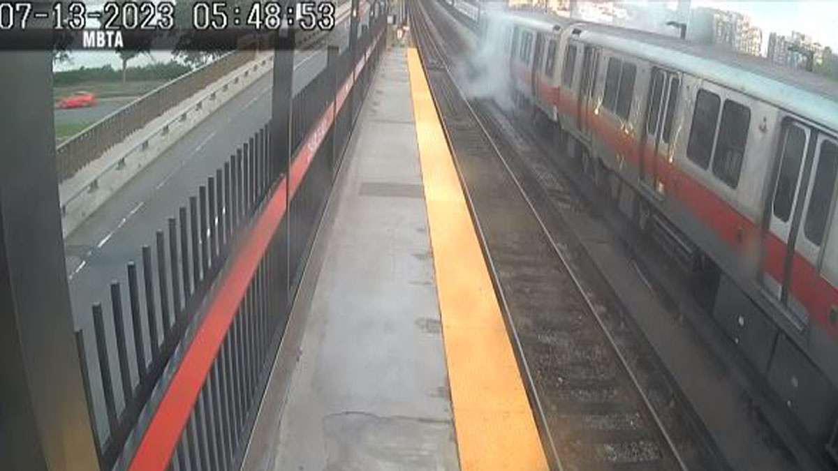 WATCH: New video shows smoking Red Line train that led to service ...