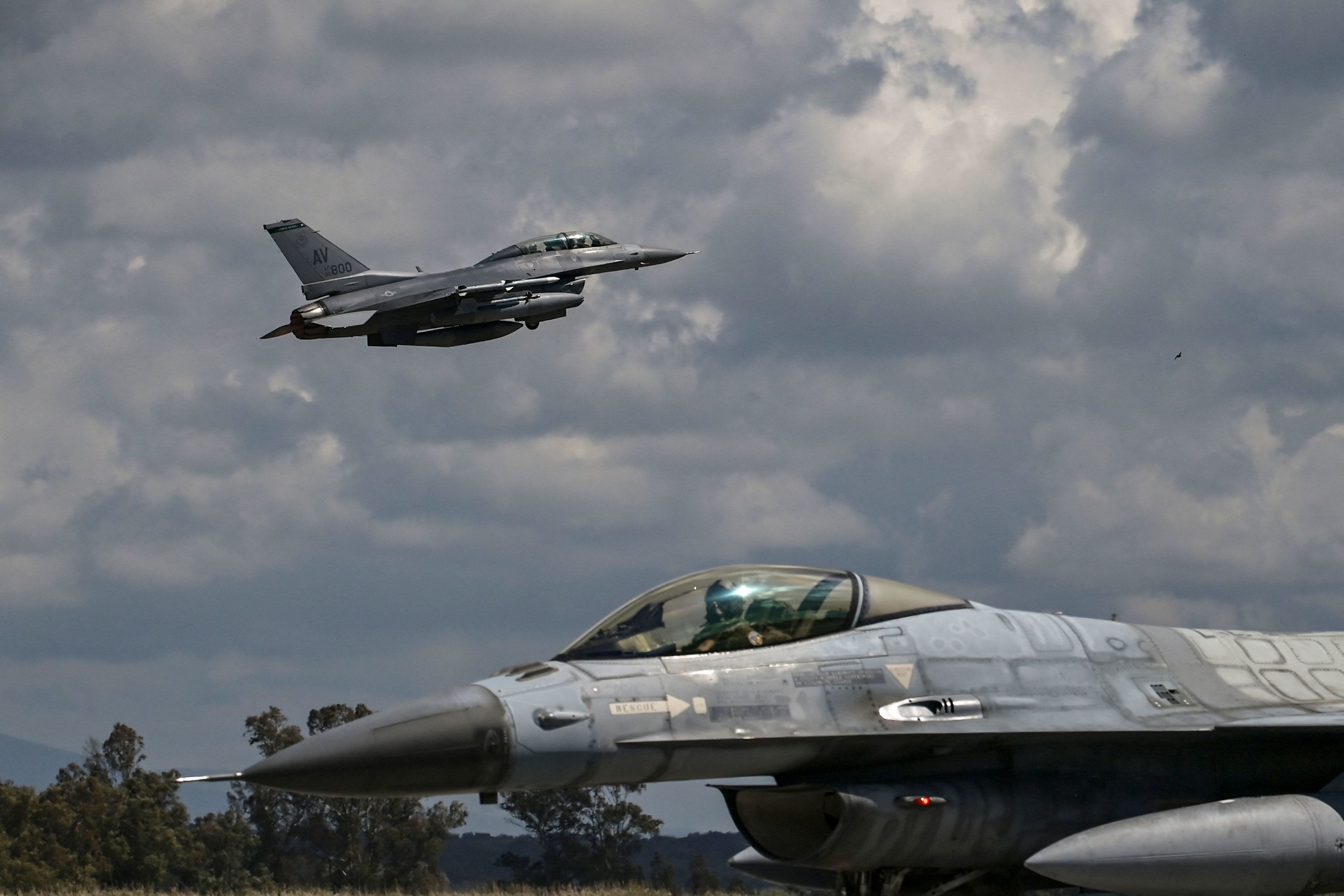 Us Will Start Training Ukrainian Pilots To Fly F 16s In October