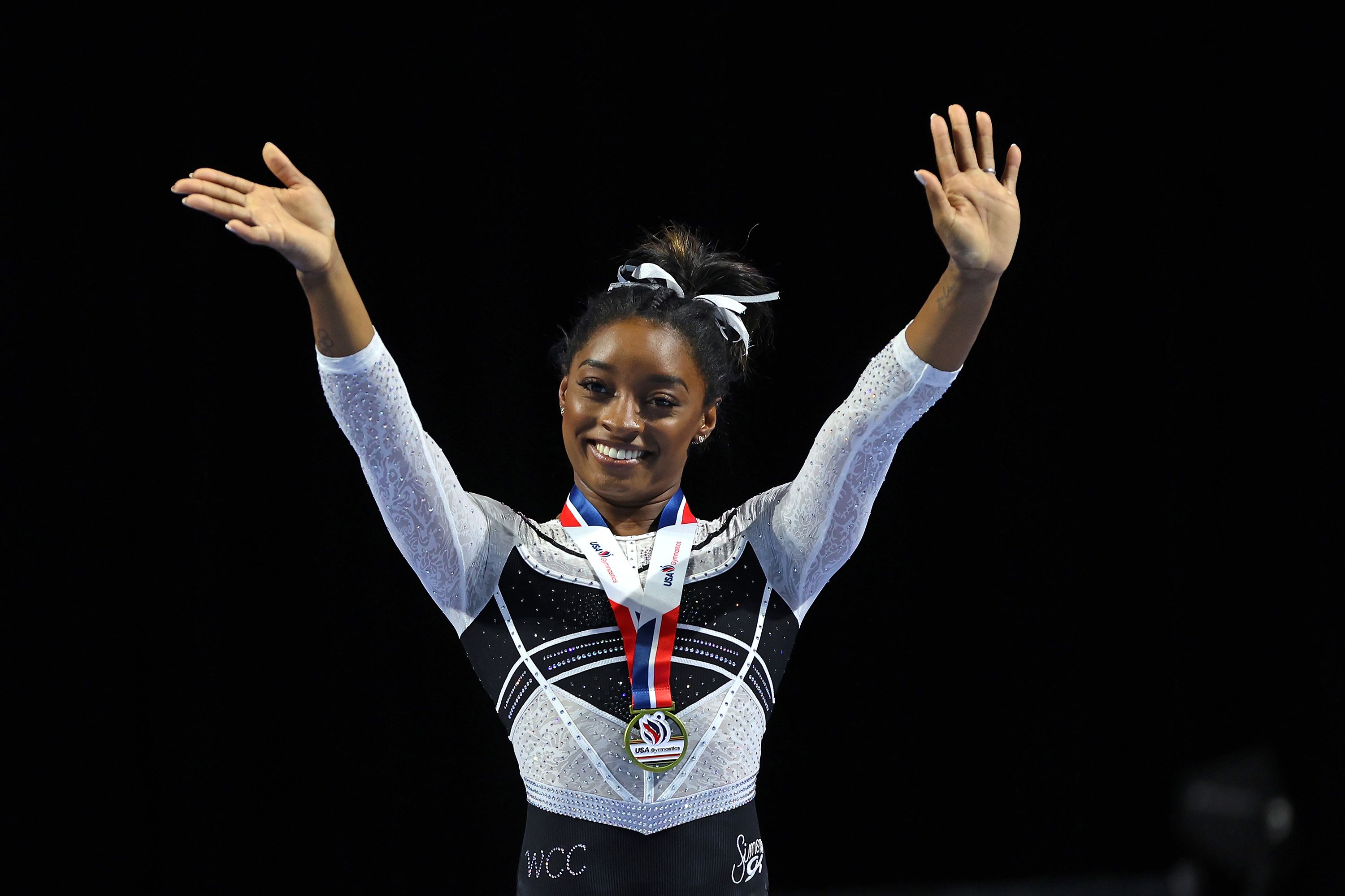 Simone Biles ends the first day of competition at the US Gymnastics ...