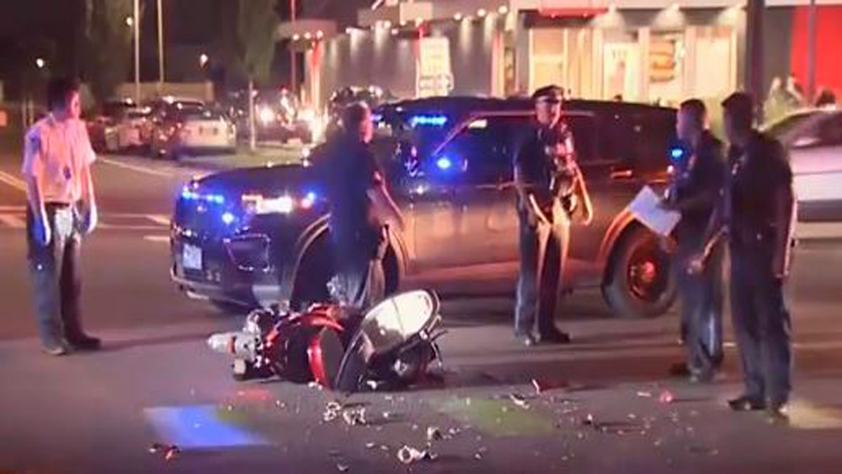 Police Investigating Deadly Crash Involving Motorcycle In Everett
