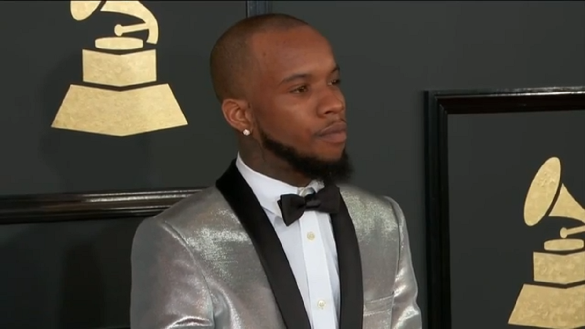 Tory Lanez gets 10 years in prison for shooting Megan Thee Stallion ...