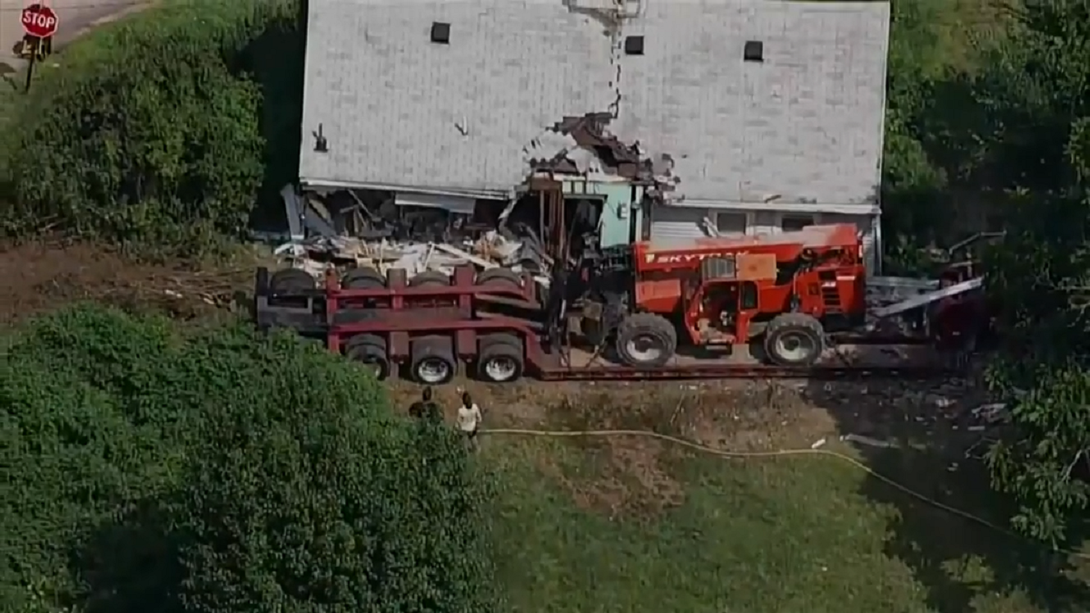 Tractor Trailer Driver In Critical Condition After Truck Crashes