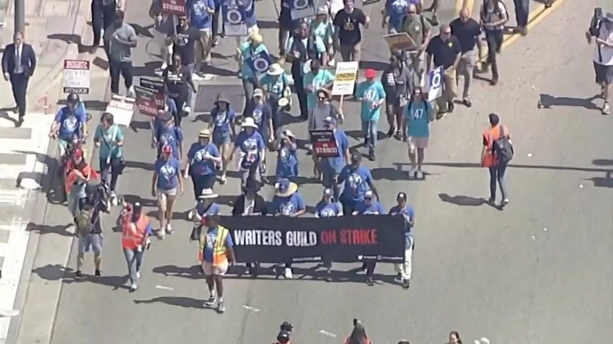 Writers union ratifies its new contract with Hollywood and TV studios ...