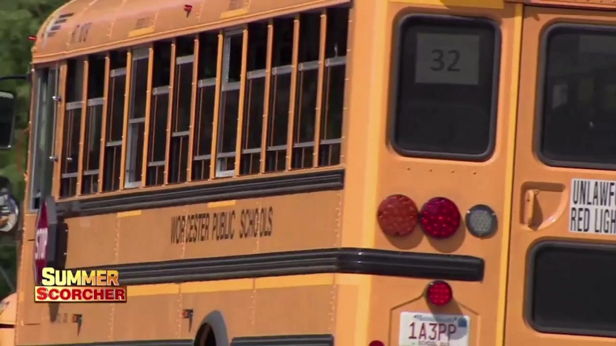 Mass. schools cancel classes, dismiss students early as hot, humid ...