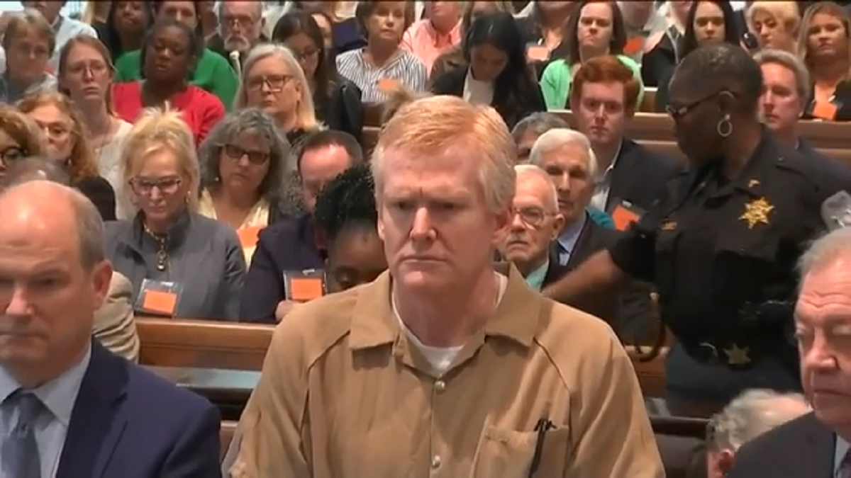 Alex Murdaugh’s attorneys accuse clerk of court of jury tampering in motion seeking new murder ...