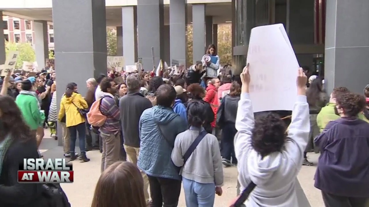 Hundreds gather at Boston-area protests as war between Israel and Hamas ...