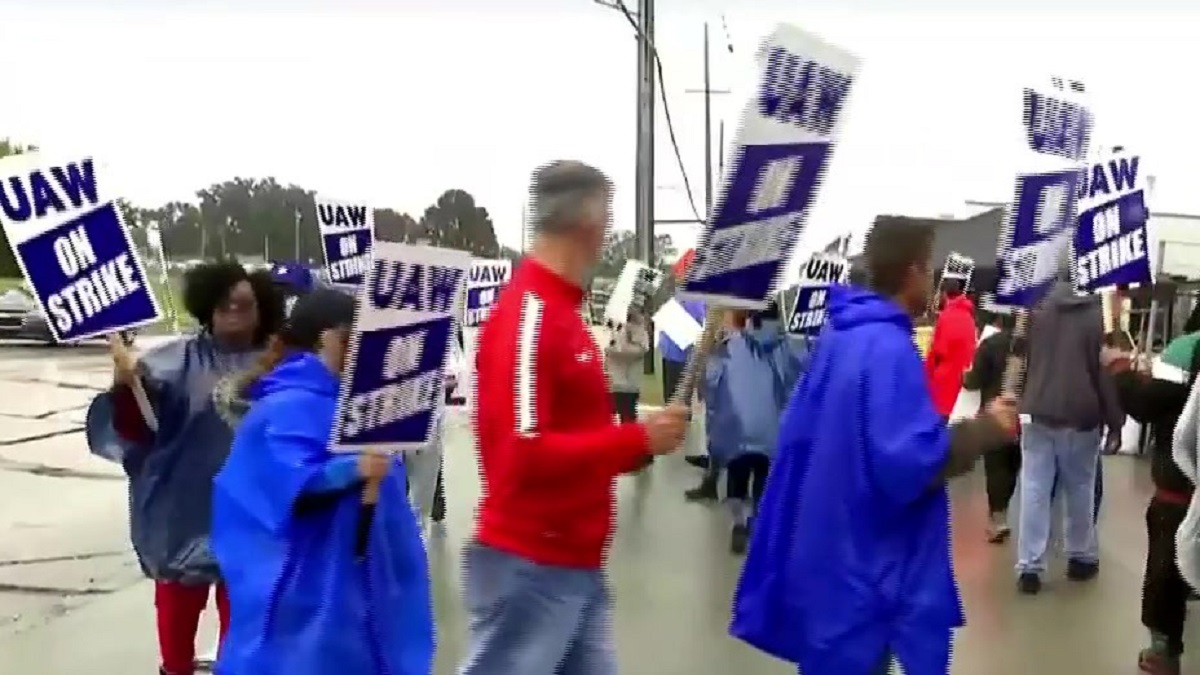 GM and the UAW come to tentative agreement to possibly end strike ...