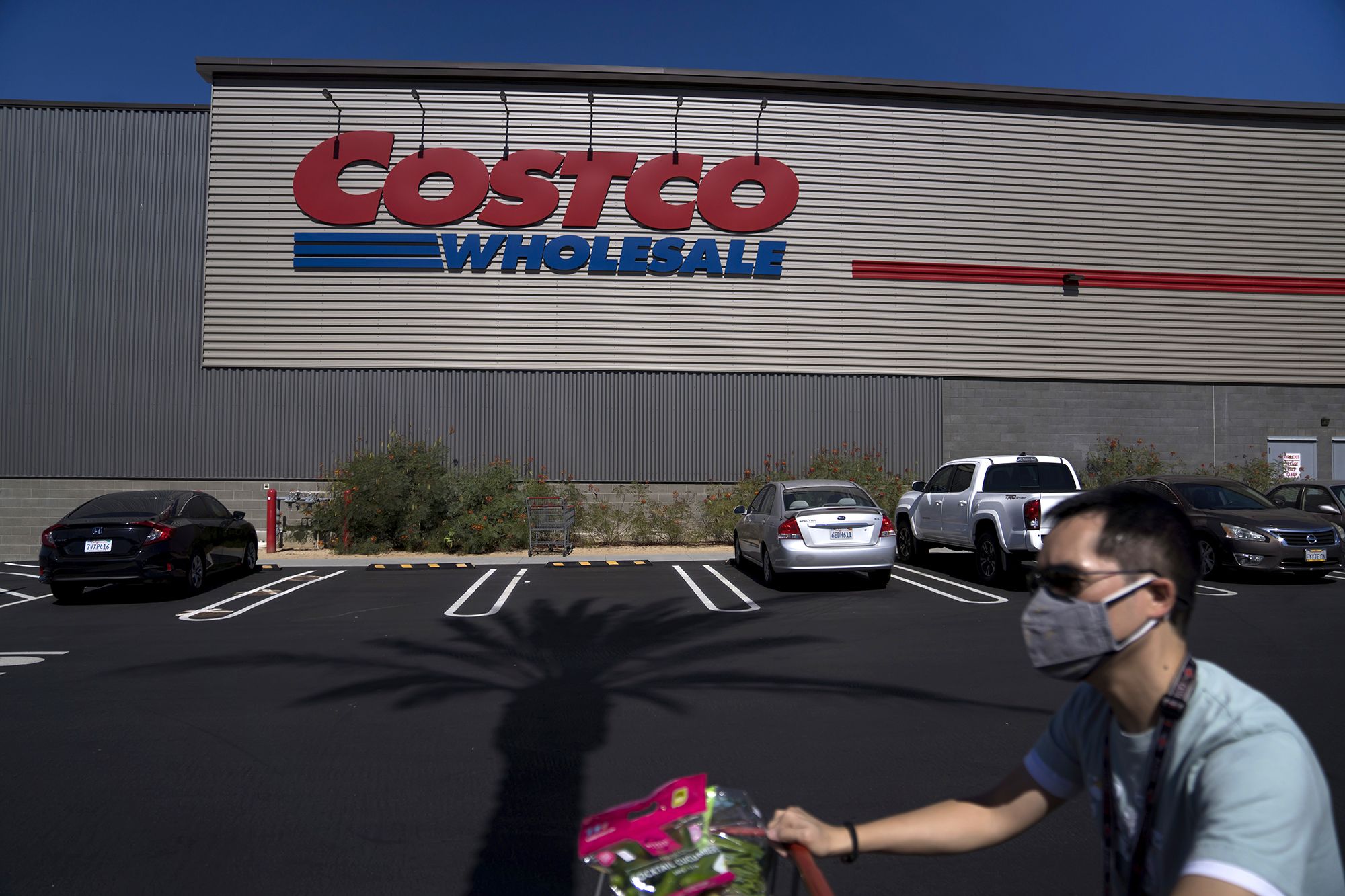 Costco’s longtime CEO steps down - Boston News, Weather, Sports | WHDH ...
