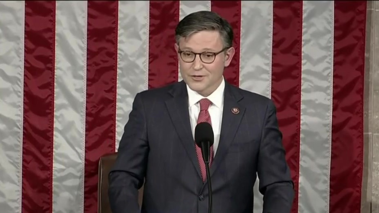 Republican Mike Johnson reelected House speaker in dramatic floor vote ...