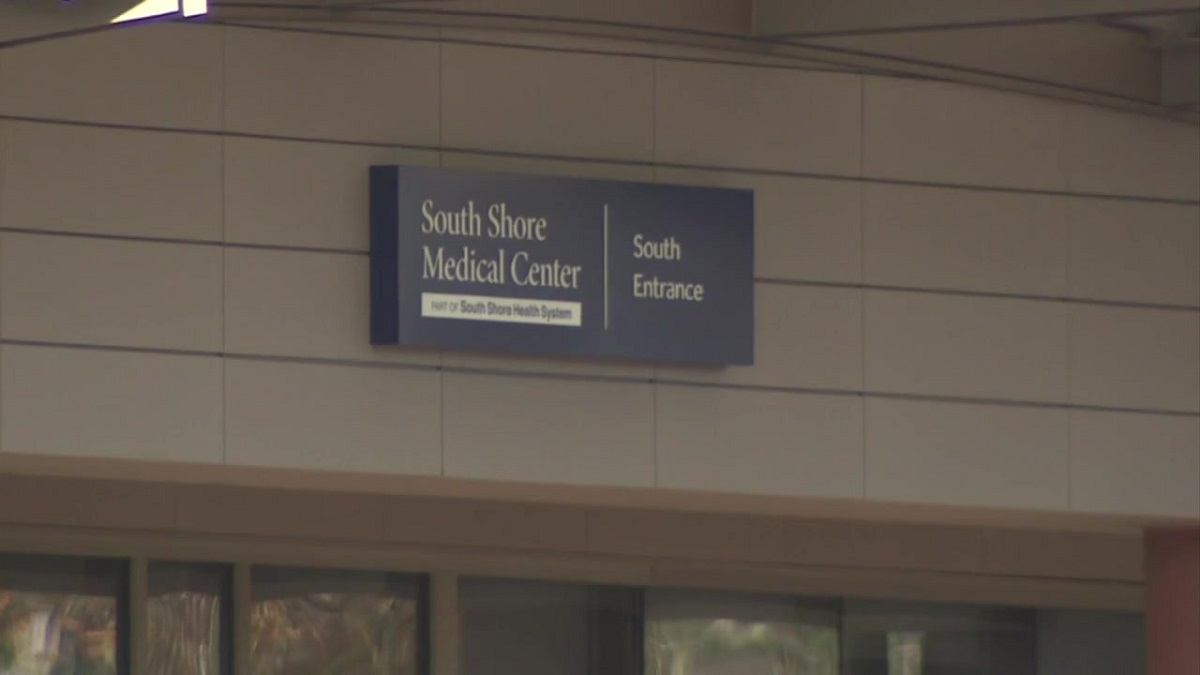 Former Norwell pediatrician charged with sexually assaulting girls ...
