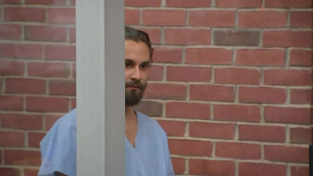 Man accused of killing his father in Wareham appears in court, pleads ...