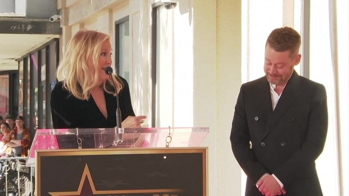 Macaulay Culkin celebrated by ‘Home Alone’ mom Catherine O’Hara at his ...