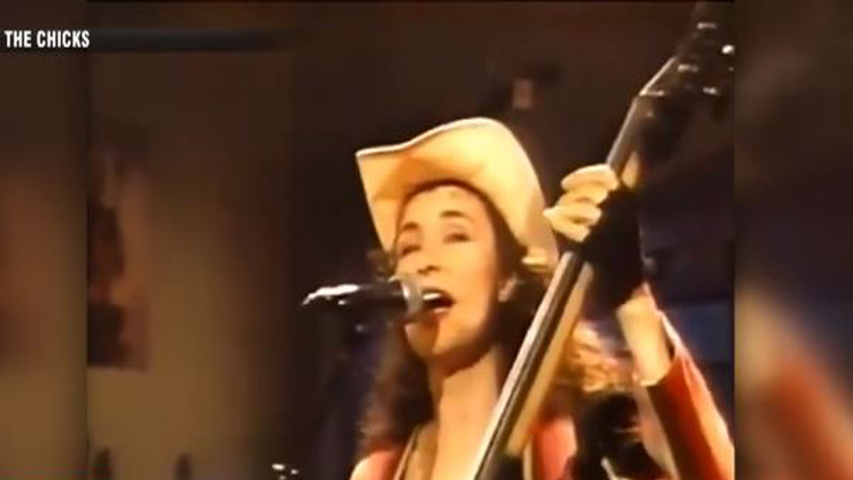 The Chicks mourn the passing of founding member Laura Lynch - Boston ...