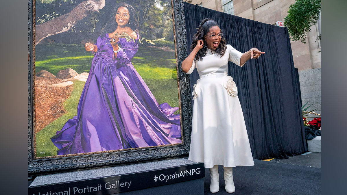Painting honoring Oprah Winfrey unveiled at Smithsonian’s National ...