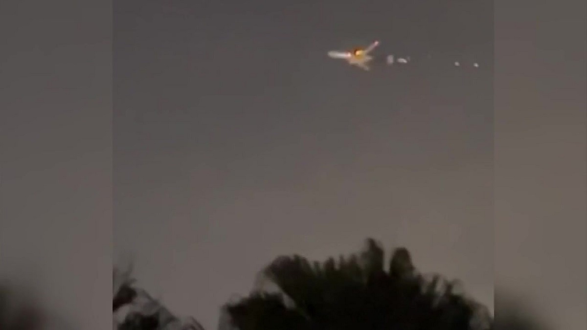 Cargo plane forced to land in Miami after reported engine fire sent ...