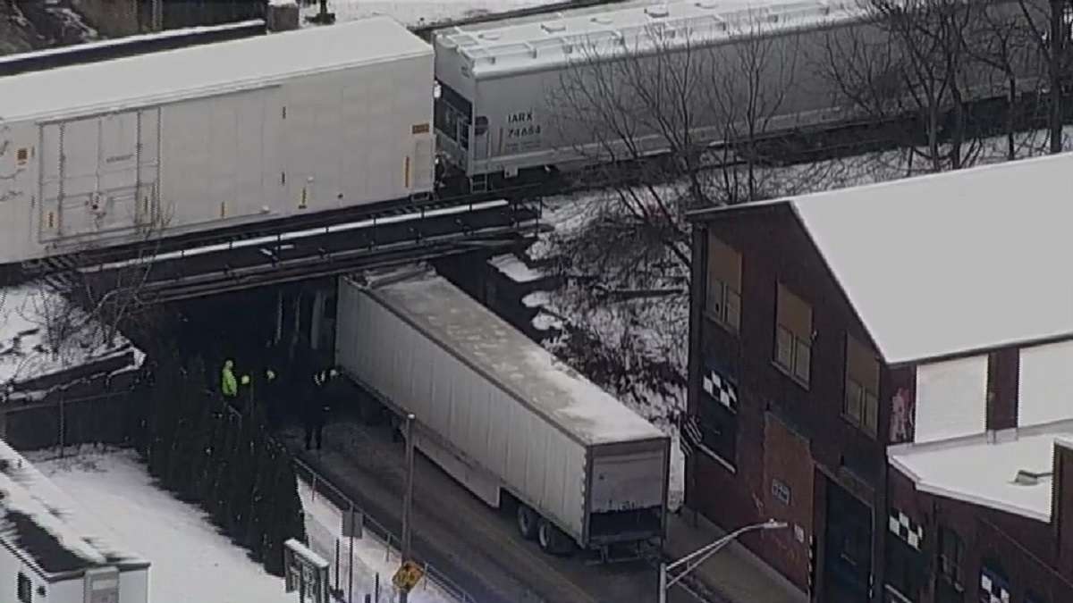 Worcester police urge drivers to avoid area after truck gets stuck ...