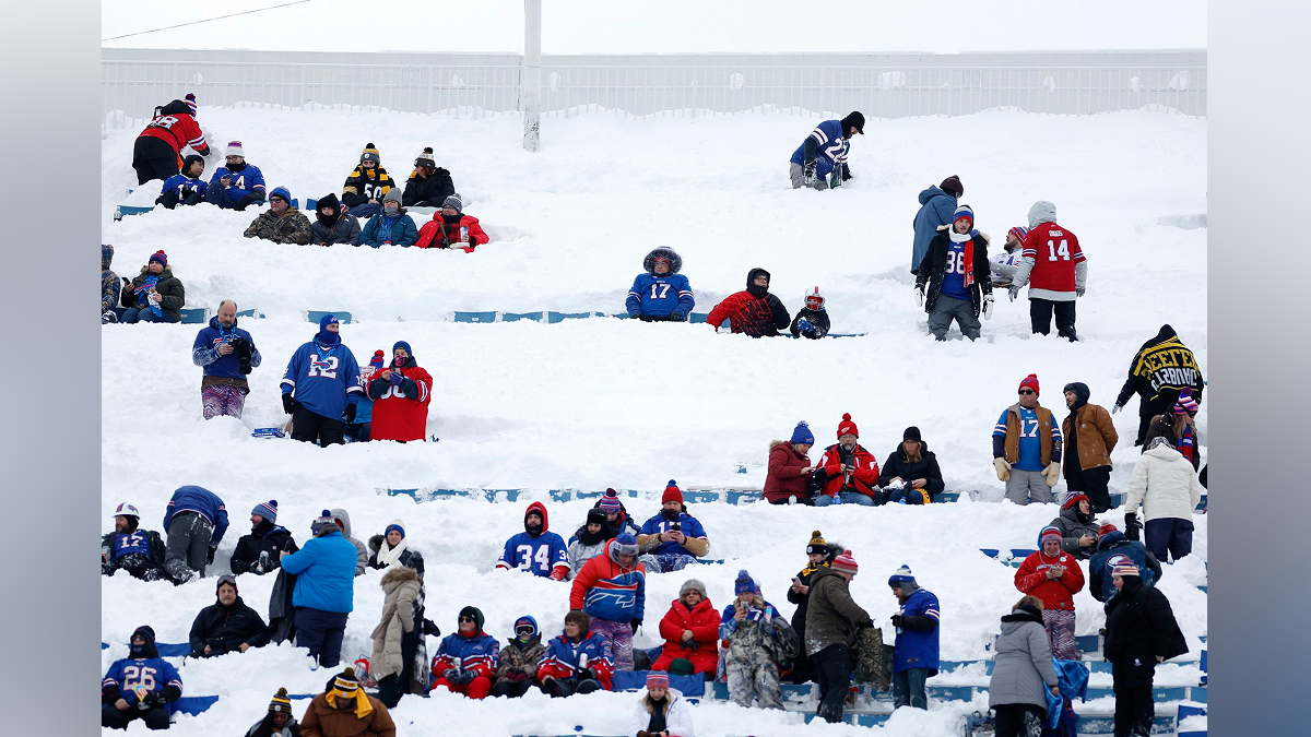 Buffalo Bills once again request fans to help shovel snow ahead of ...