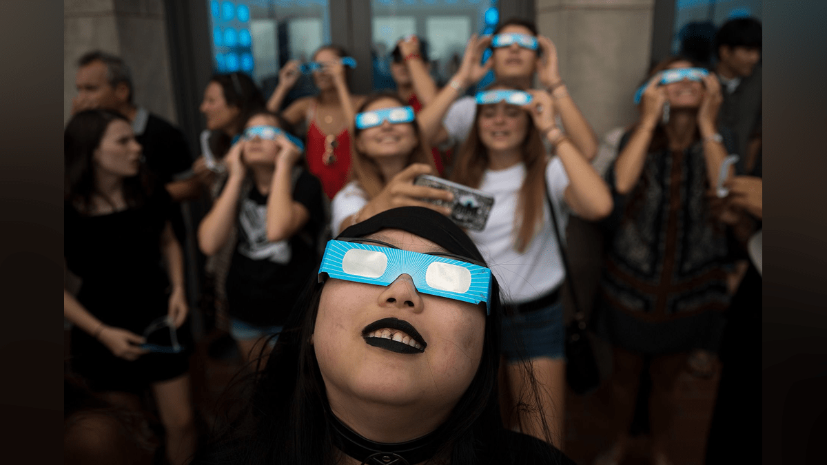 Fake eclipse glasses are hitting the market. Here’s how to tell if you ...
