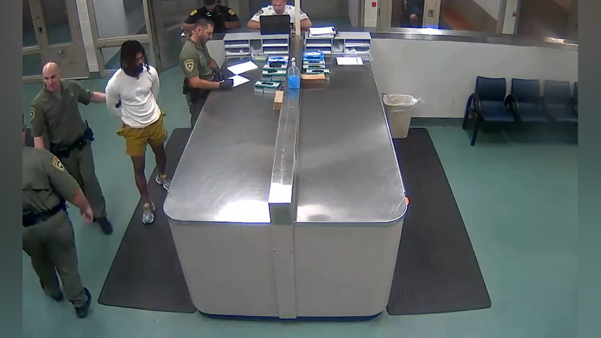 Former Detroit Lions cornerback Cameron Sutton in custody following ...