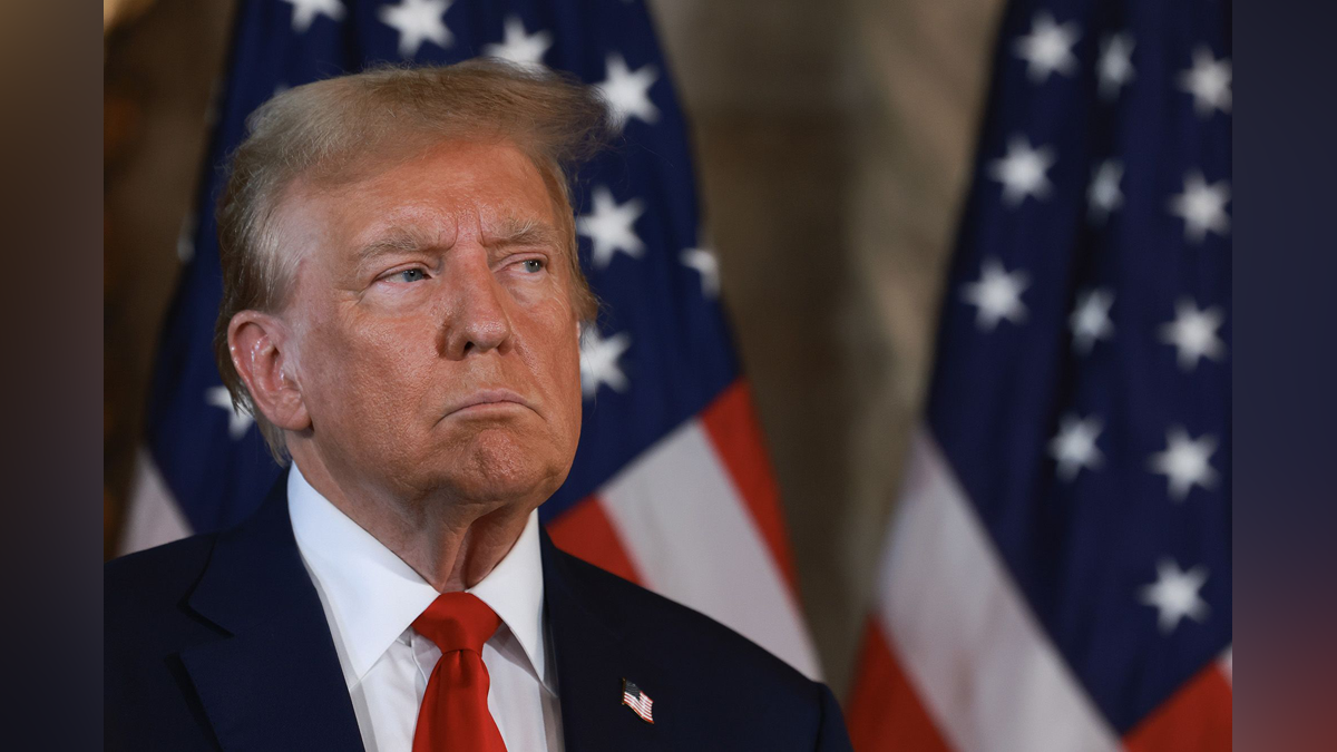 Trump stock tanks after issuing tens of millions new shares - Boston ...