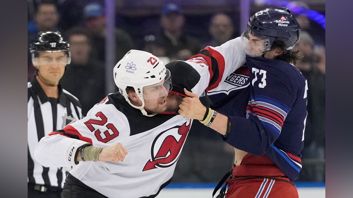 Chaos ensues at puck drop between New York Rangers and New Jersey ...