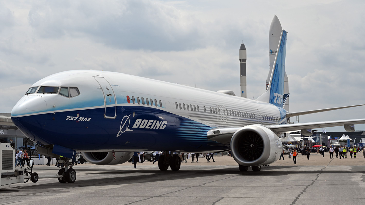 Boeing orders bounce back on demand for a plane it can’t deliver yet ...