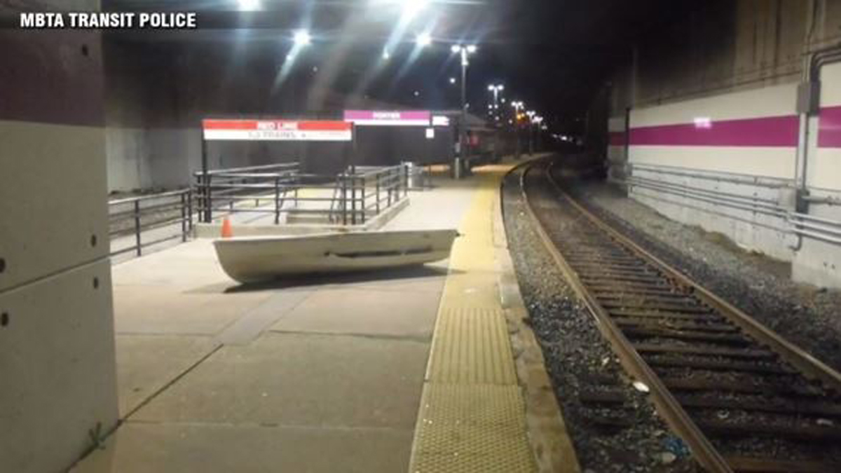 Transit police investigating after boat struck by commuter rail train ...